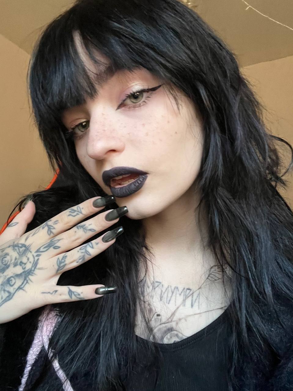 Telegram channel "yourpersonalwaifu | UPWAIFU" — @upwaifu — TGStat